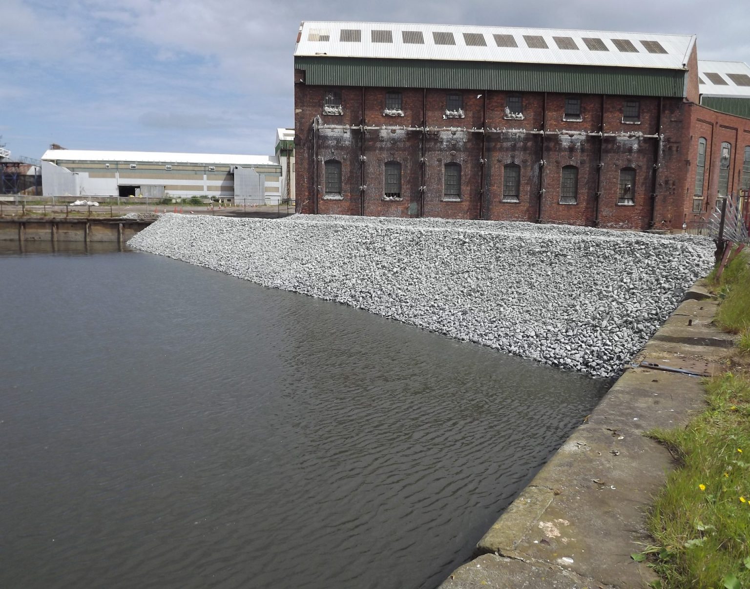 Tyne Dock Basin Infill and Bund Wall Works - MGL Group