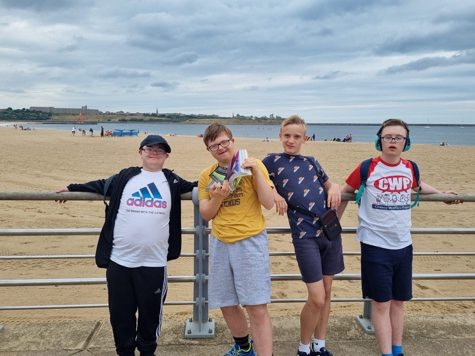 Supporting the Cheesy Waffles's Trip to the Seaside - MGL Group